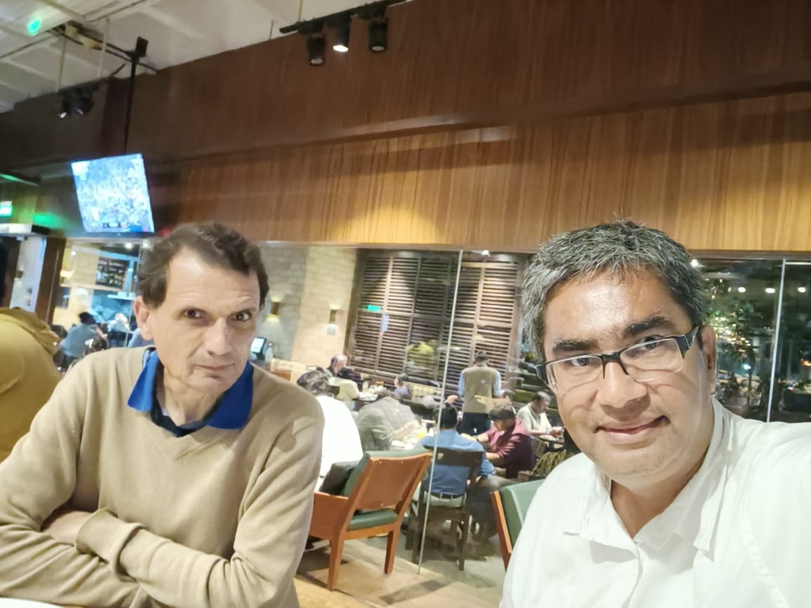 The determinant of an elliptic, Sylvesteresque matrix – Gaurav Bhatnagar